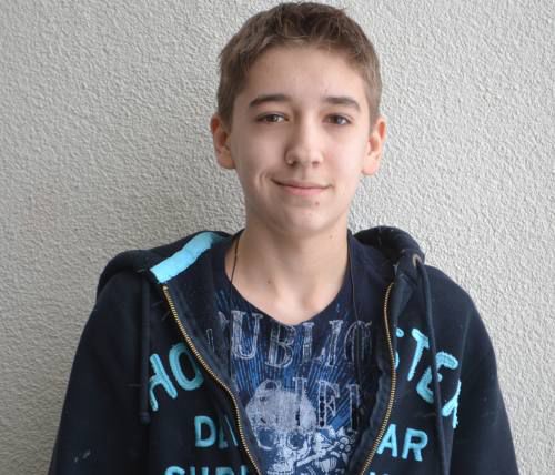 Students discuss popular holiday gift items | Local News | cadillacnews.com