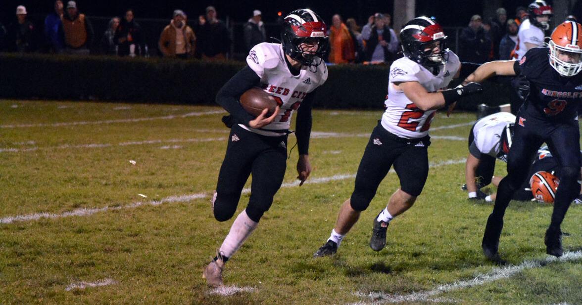 Heartbreak Again: Kingsley clips Reed City in D6 regional final ...
