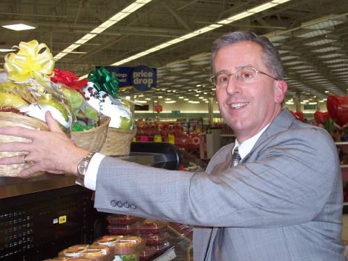 Meijer director leaving to open Gaylord store | Local News ...