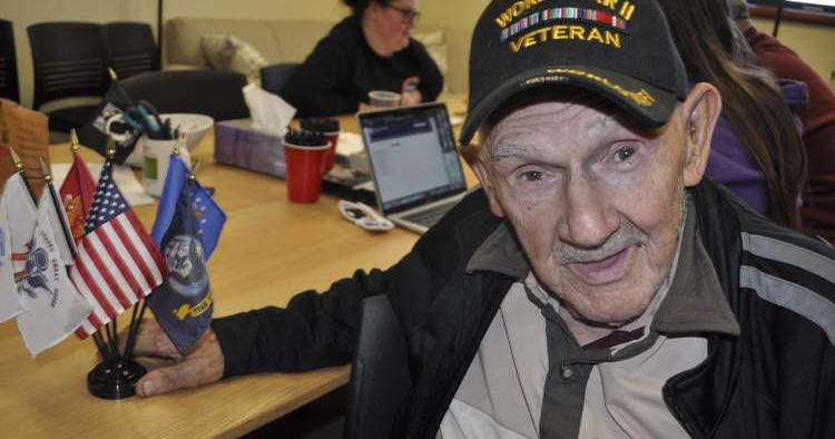 NVU-Lyndon Vets Association Honors WW II Marine Pete Racine | News ...