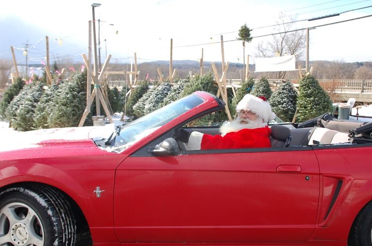 Santa Claus’s Convertible | Local News | caledonianrecord.com