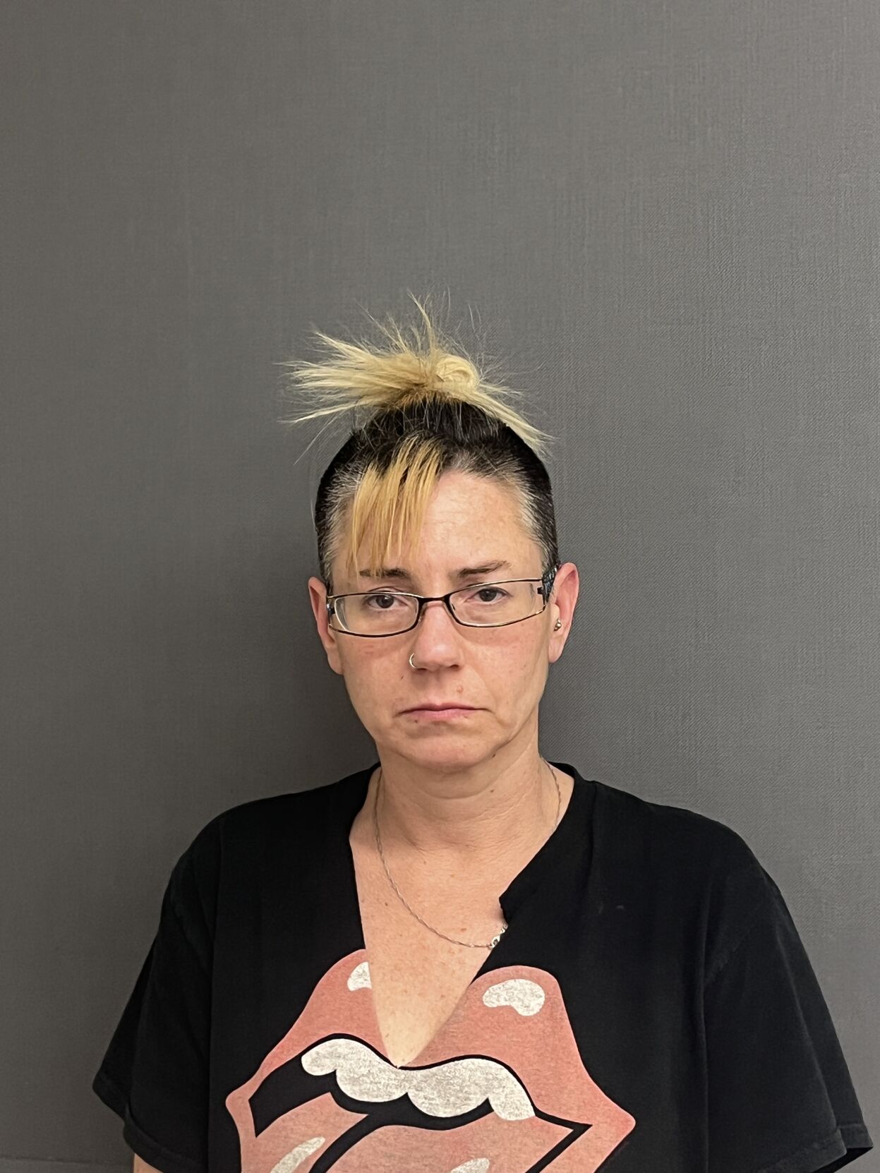Vermont State Police Arrest Fairlee Woman On Warrant, Charge Of Lying ...