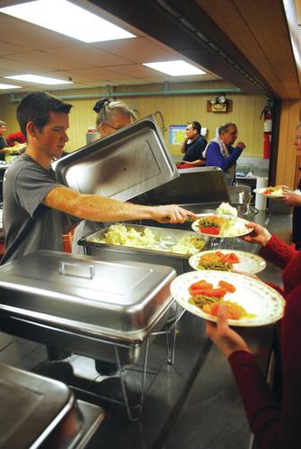 Volunteers From Synagogue Providing Free Chistmas Meal At Church ...