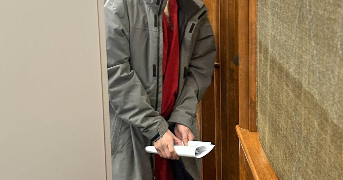 Champlain Farms Employee Blocks Burglar’s Exit From Store | Local News ...