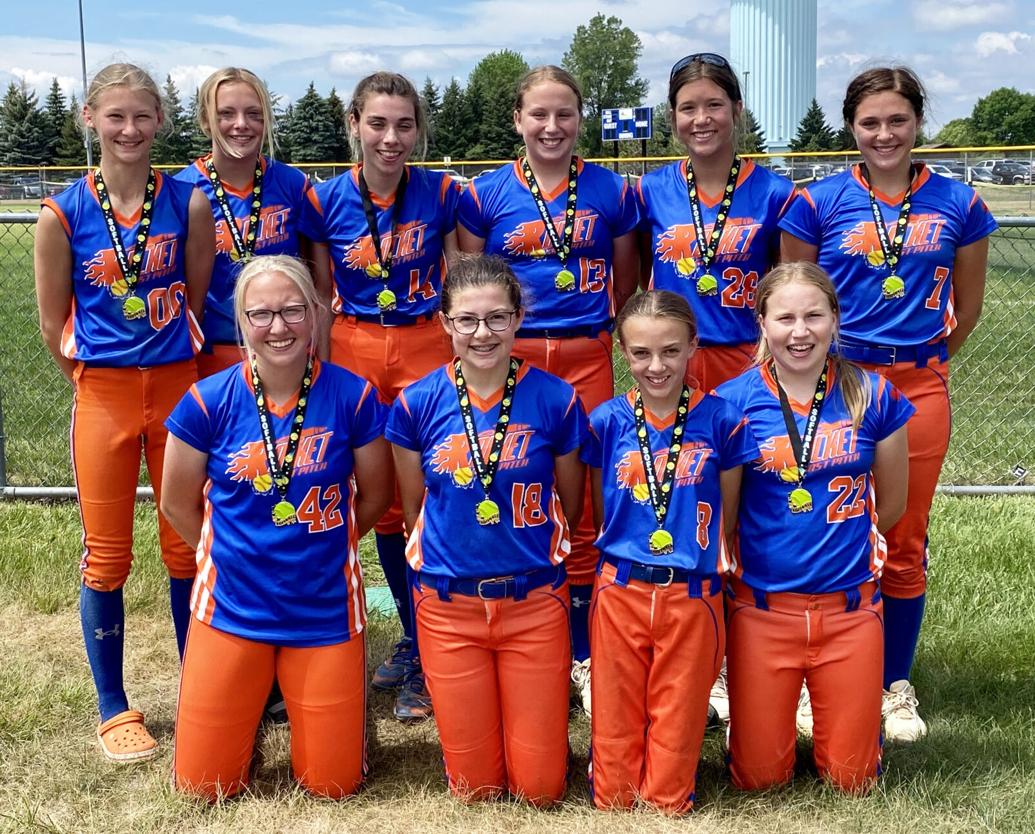 Rocket 14U softball takes first in Hudson | Sports | cannonfallsbeacon.com