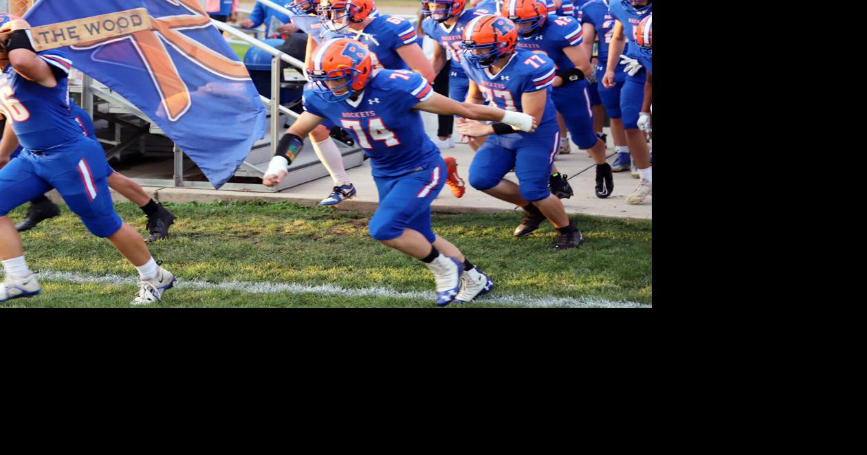 Randolph football edges out St. Clair/Mankato Loyola for Homecoming win ...