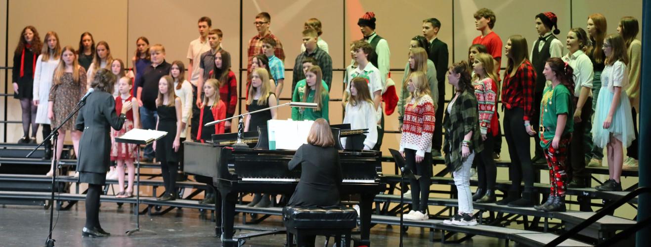 Cannon Falls middle, high school choirs put on holiday concert ...