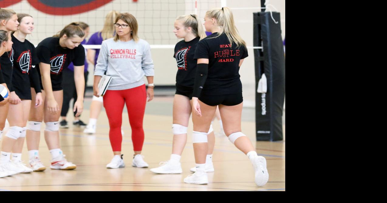 ‘Stay humble, hustle hard’: Bomber volleyball team shrugs off ...