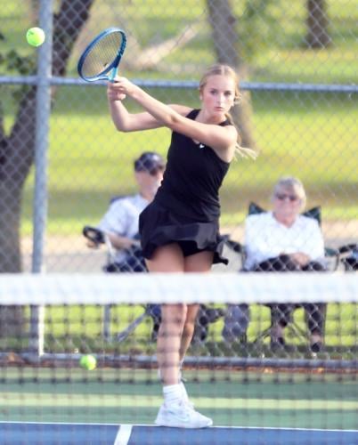 Bomber girls tennis is finishing the regular season strong | Sports ...