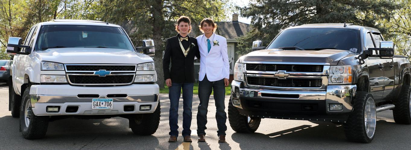 Randolph shines brightly during “The Golden Hour” prom | Schools ...