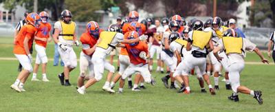 Expectations are high for Rocket football | Sports | cannonfallsbeacon.com