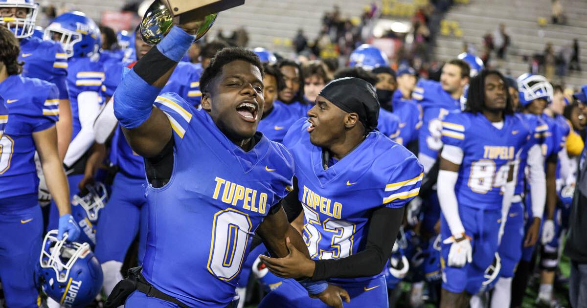 Photos | Tupelo 28 Brandon 16, MHSAA 7A Championship | MSGRIDIRON | capitalsportsms.com