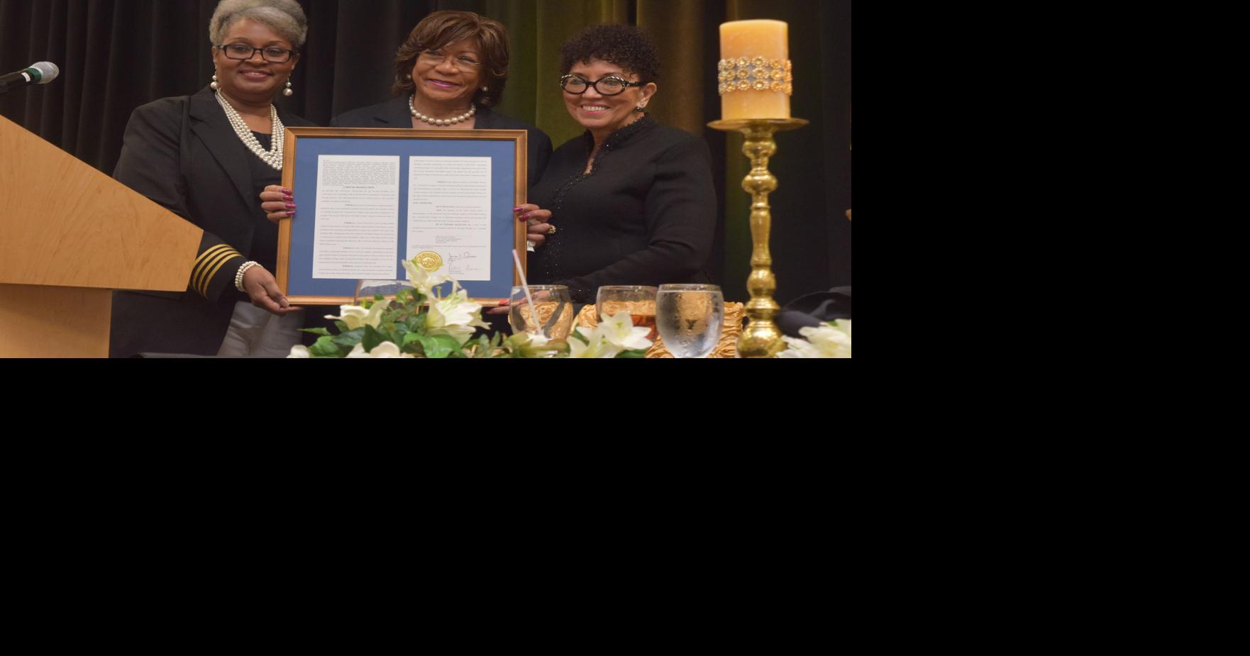 Mary McClellan center is honored at the luncheon | | carolinapanorama.com