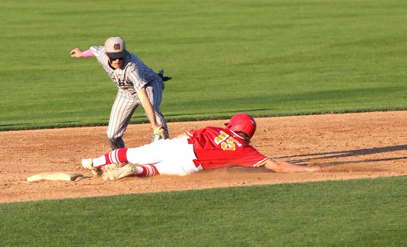 Knights rout Cougars for district championship | Sports | carrollspaper.com