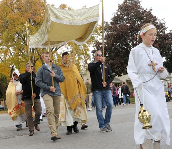 A rewarding walk on a beautiful fall day | News | carrollspaper.com