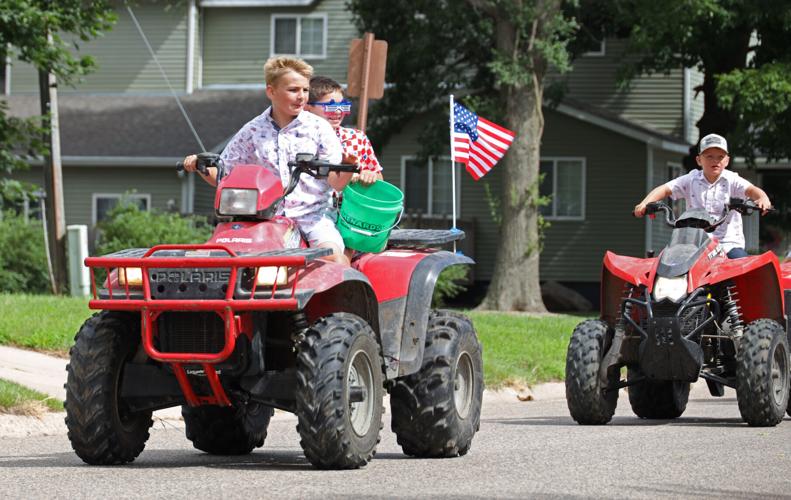 Rolling strong: Coon Rapids’ Patriotic Parade | News | carrollspaper.com