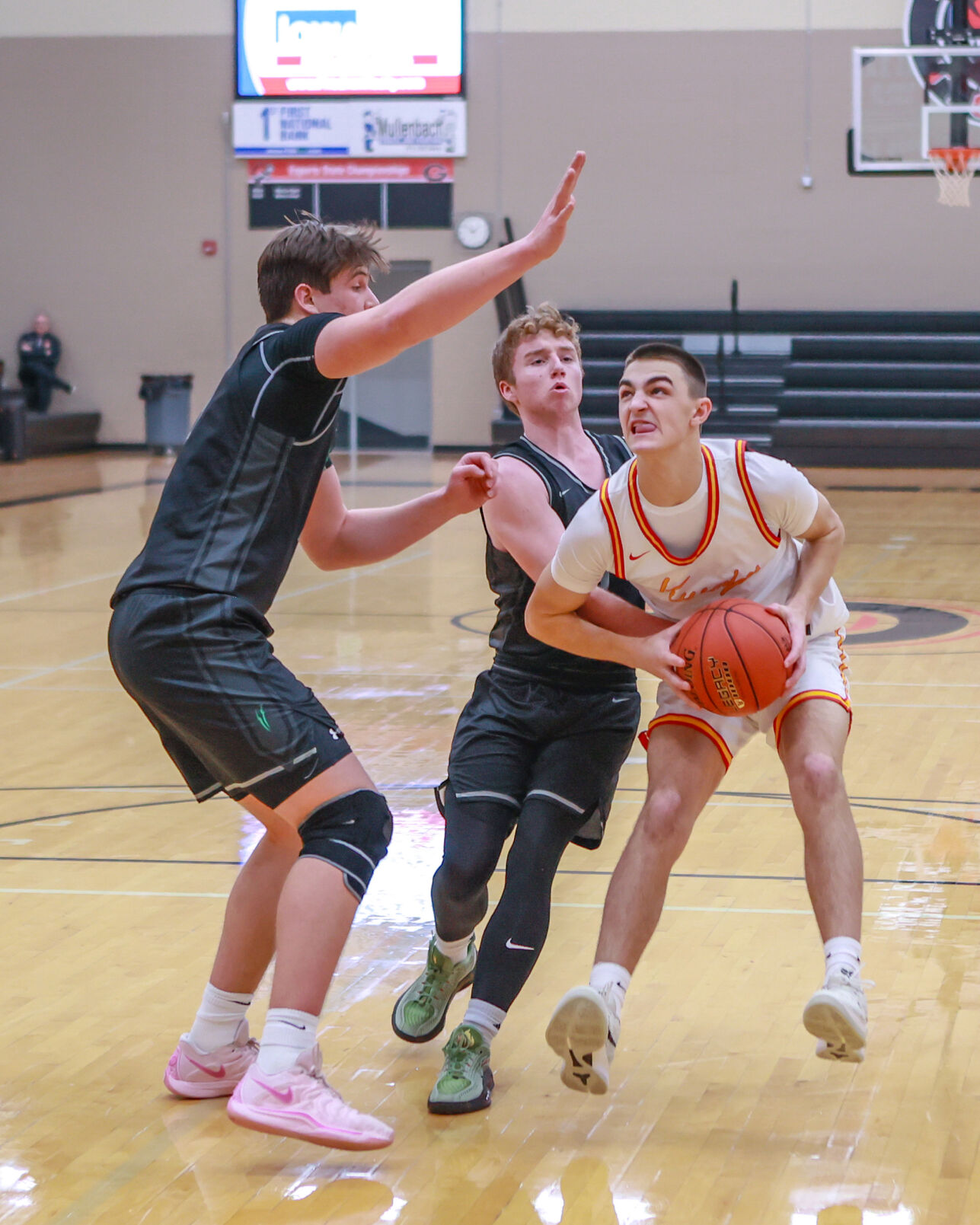 Kuemper Catholic wins seventh straight at Gilbert Showcase | Sports ...