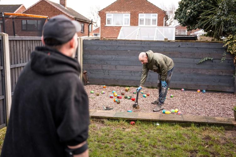 Dutiful dad makes over $30,000 a year with dog doo doo side hustle ...