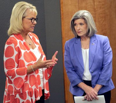 Ernst praises HUB 712 space at recent visit | News | carrollspaper.com