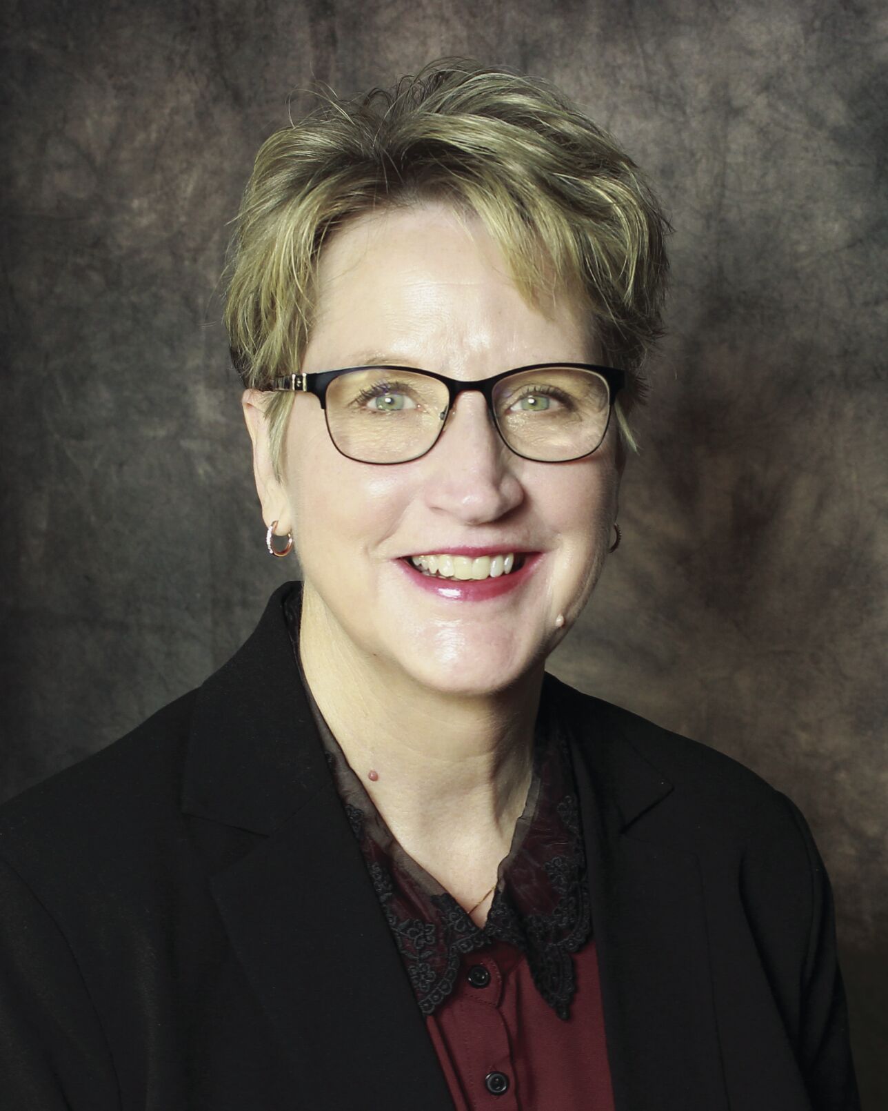 SMCH CEO Cindy Carstens announces retirement | News | carrollspaper.com