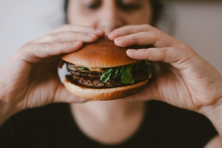 AI designs the ‘ideal’ burger for taste, health and our planet ...