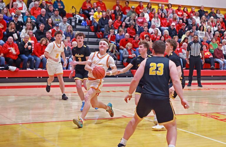 Kuemper Catholic Boys vs. Atlantic | Sports | carrollspaper.com
