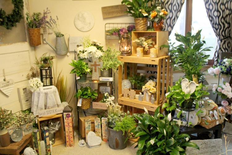 The Flower Shack celebrates 25 years in business | News | carrollspaper.com