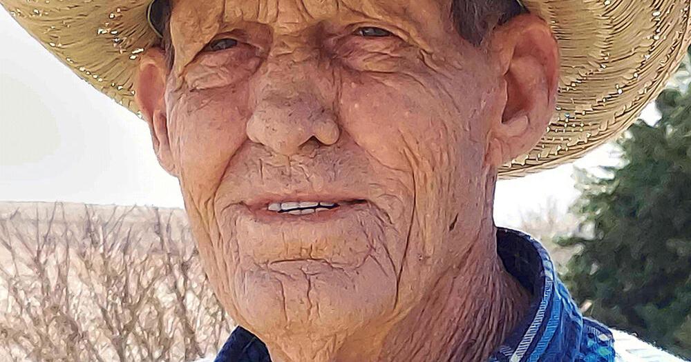 Michael R. Bloom | Coon Rapids | carrollspaper.com