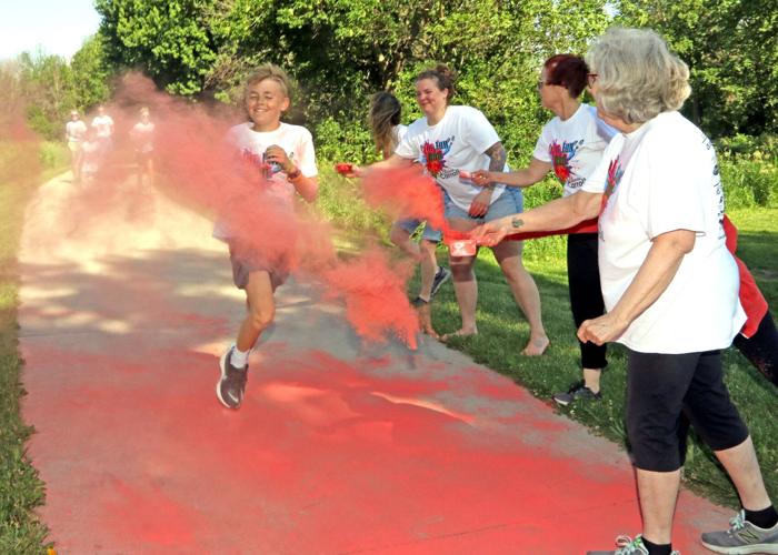 Run starts day with flying colors | News | carrollspaper.com