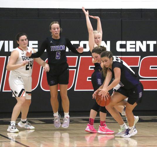 TITAN TRIUMPH: South Central Calhoun girls upset No. 5 ranked Sibley ...
