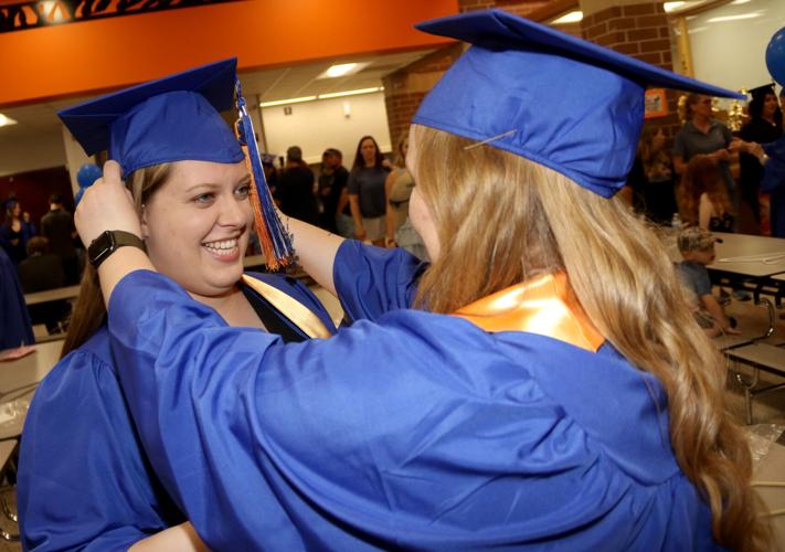 DMACC awards diplomas, certificates | News | carrollspaper.com