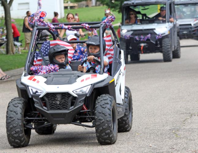 Rolling strong: Coon Rapids’ Patriotic Parade | News | carrollspaper.com