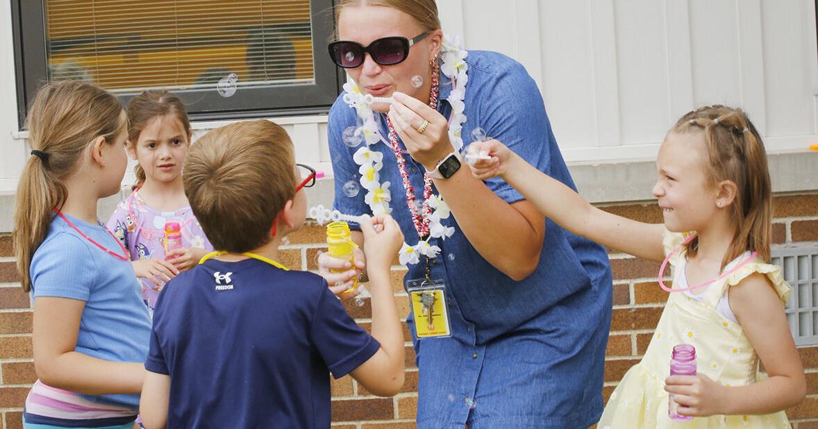 Happy Summer Vacation | News | carrollspaper.com