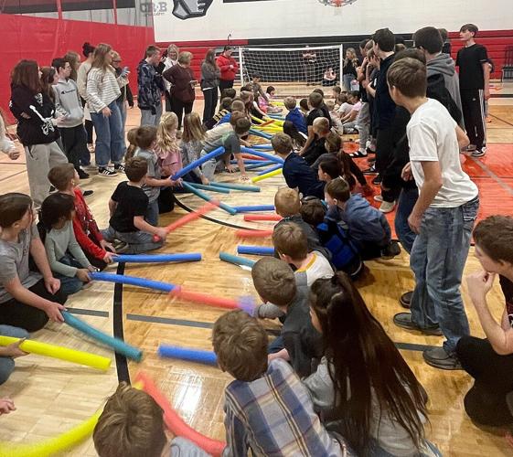 Buddy Day Brings CR-B Students Together Ahead of Holiday Break | Coon ...