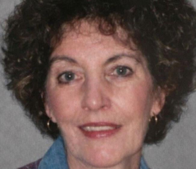 Angela Long | Coon Rapids | carrollspaper.com