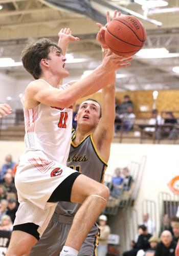 Defending their win | Sports | carrollspaper.com