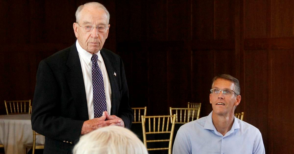 Grassley And Feenstra Discuss Farm Bill With Local Food Producers