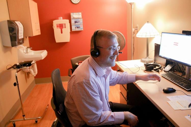 Local doctor presented with 2019-2020 Iowa Family Physician of the Year ...