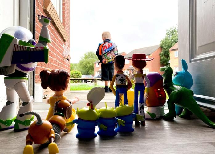 Boy from viral ‘Toy Story’ photo invited to ‘Toy Story 5’ premiere ...