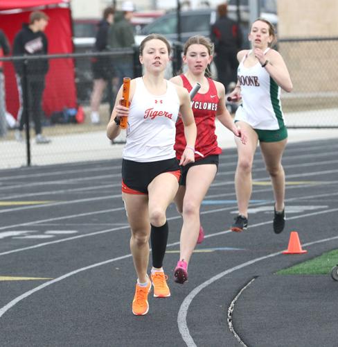 Ten golds stay home | Sports | carrollspaper.com