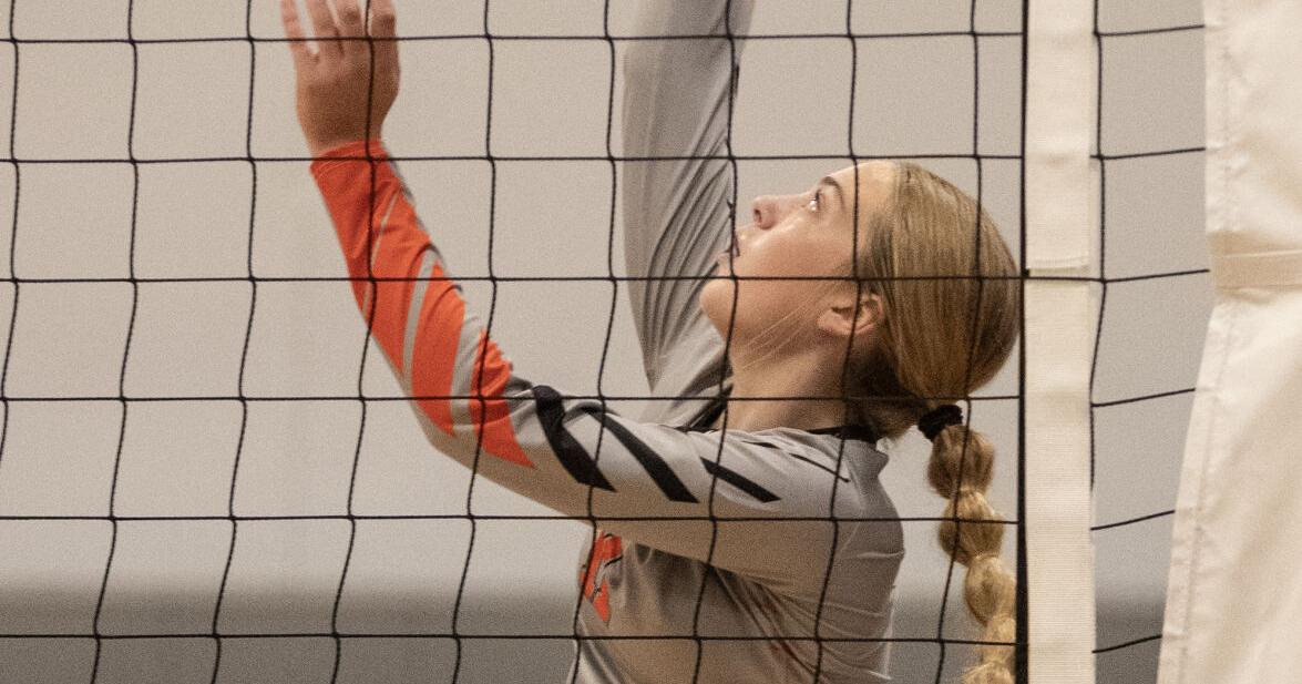 Rockets lose back-to-back at at Rolling Valley Volleyball Tournament ...