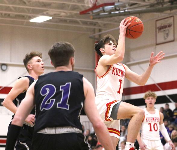 Knights fly past Falcons in district final | Sports | carrollspaper.com