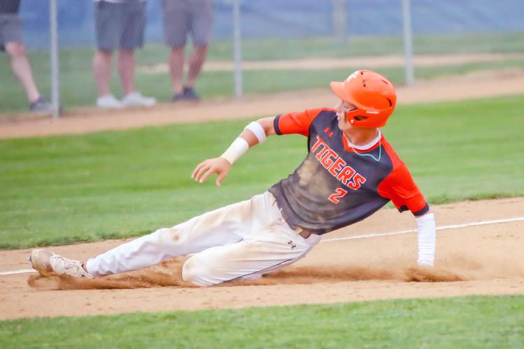 Carroll falls in extra innings to Woodward-Granger | Sports ...