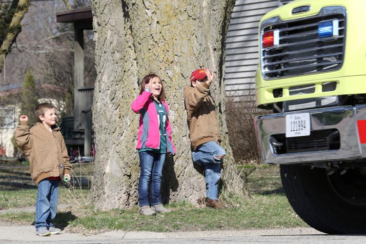 Glidden-Ralston parade reconnects students with school | Coronavirus ...