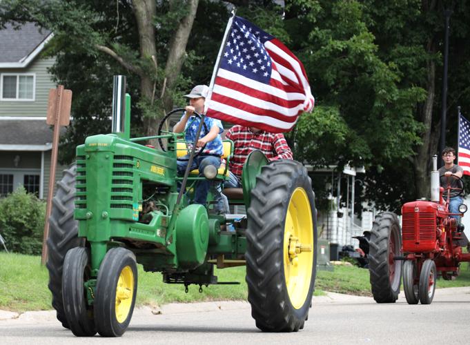 Rolling strong: Coon Rapids’ Patriotic Parade | News | carrollspaper.com
