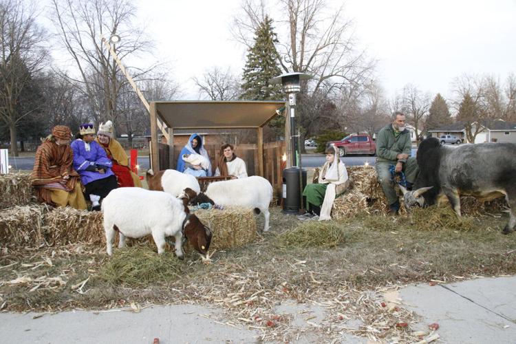 Church welcomes visitors to Nativity scene | News | carrollspaper.com