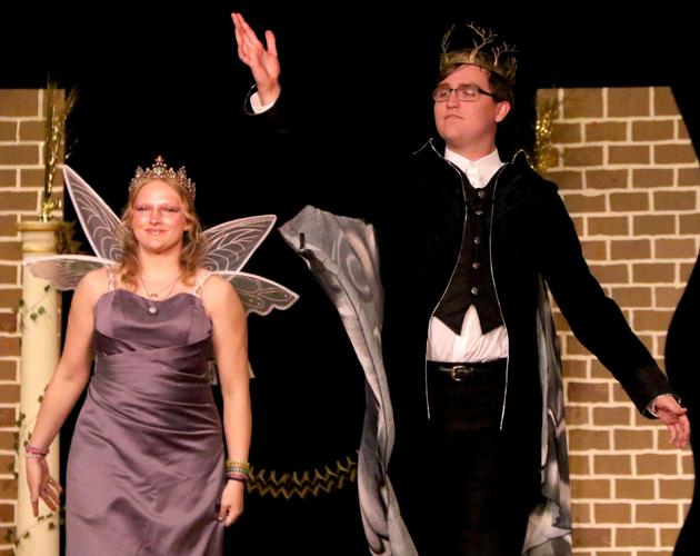 PHOTOS: Kuemper Spotlights Shakespeare | News | carrollspaper.com