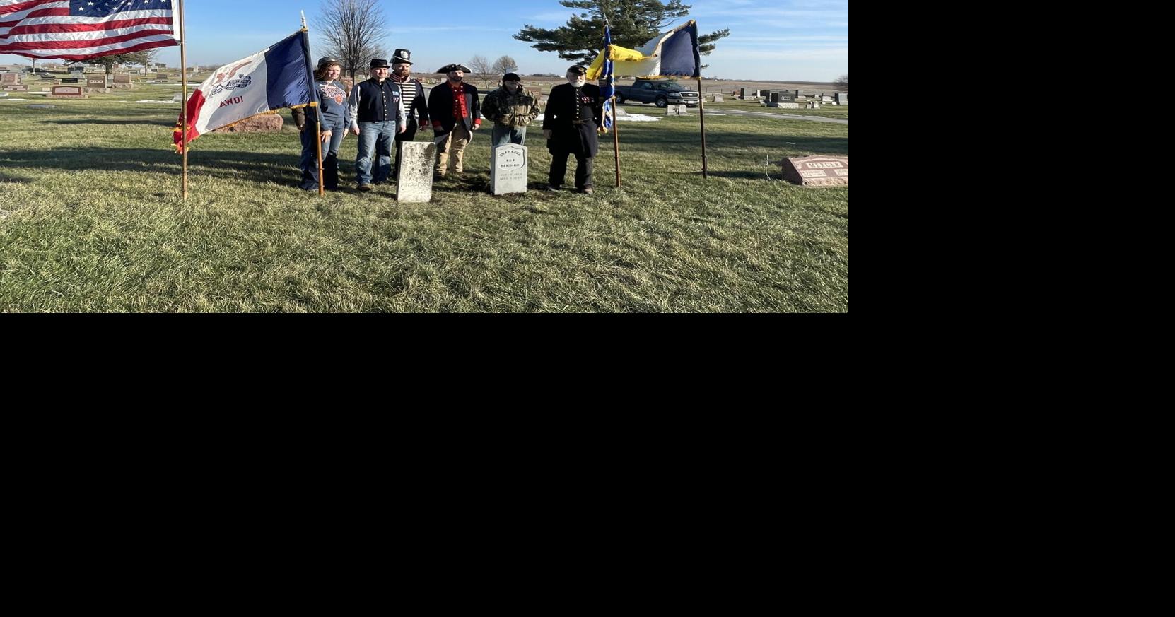 Teacher brings headstones for Civil War veterans at Rippey Cemetery ...