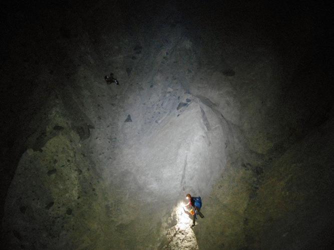 Nighttime cliff rescue: Tech teams use drones on ‘spicy’ mission to aid ...