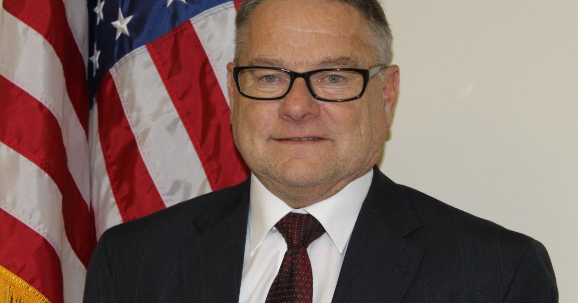 Govt & Politics: Lennon challenges Blake Rear in race for seat on ...